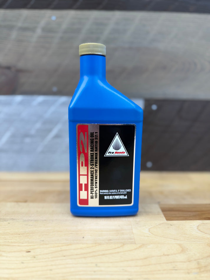 Honda HP2 2-Stroke Oil 16 oz – 309 Machine